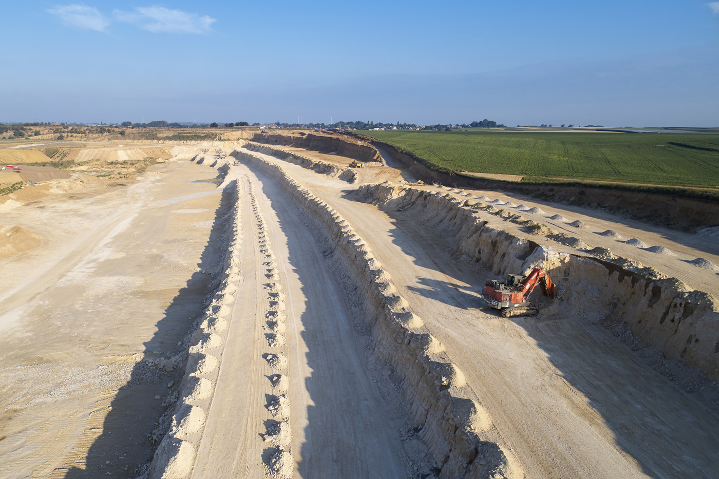 Duurzaam beheer van trucks in steengroeven | Heidelberg Materials Benelux